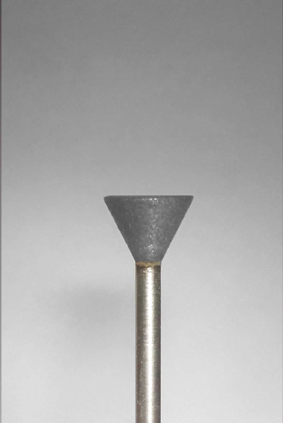 Shape Inverted Cone: Diamond burs with metallic